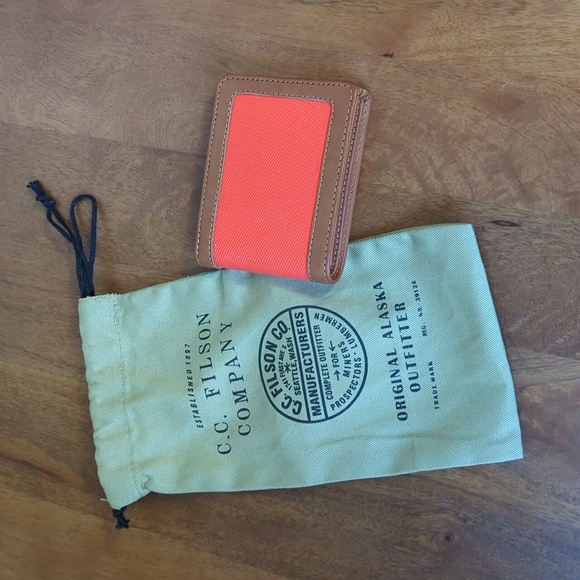 Filson | Accessories | Filson Rugged Twill Outfitter Wallet Hunter ...